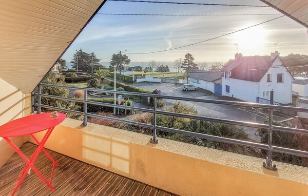 Amazing Home In Binic-étables-sur-mer - Côtes-d'Armor