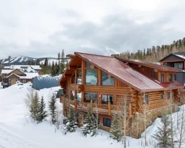 Gorgeous Luxury Cabin Walking Distance To Downtown And Shuttle. - Winter Park, CO