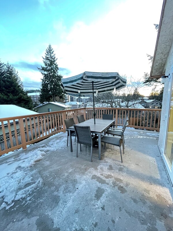 Pacific Pearl Retreat - Langford