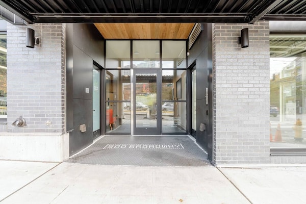 Pleasant Condotel With Wifi In Vibrant First Hill - Seattle, WA