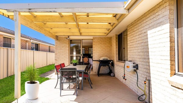 The Verge Beach House - Pet Friendly - 2 Mins Walk To Beach - Callala Bay
