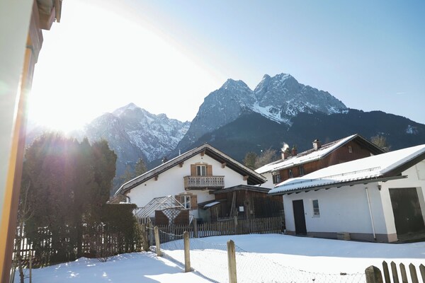 Entspannen Im Herzen Der Alpen: Ferienwohnung Im Haus Alpenstern "Almrausch" - Grainau