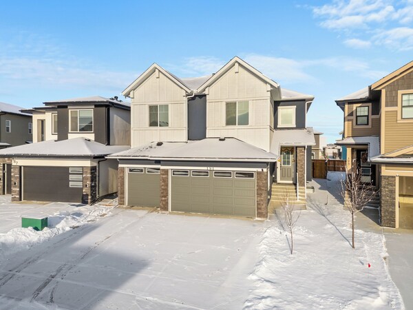 Private Basement Suite Getaway - Chestermere