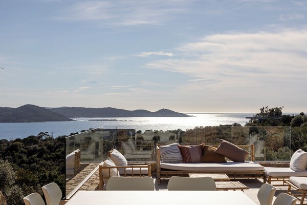 Villa Terra Cotta- 4 Bedrooms, Swimming Pool, Sea View - Porticcio
