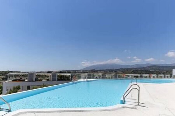 Stunning Three Bedroom Townhouse - Benahavís
