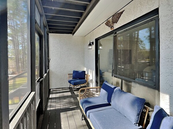 Easy On Eastern Lake | Pet Friendly Luxury Townhome - Seaside, FL