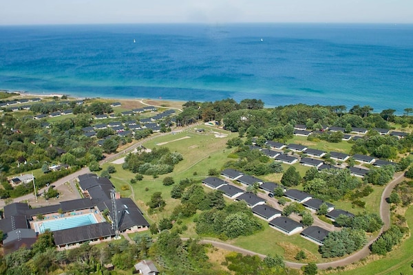 6 Person Holiday Home On A Holiday Park - Gilleleje