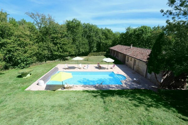 Gîte De Charme à La Campagne -  Piscine - Capacité 10 Personnes - Occitanie