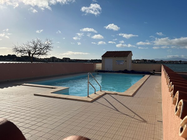 Jolie Appartement Traversant De 39 M2 Pour 4 à 6 Personnes Piscine Proche Mer - Le Barcarès
