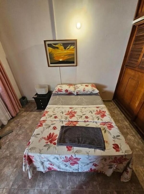 Habitación Doble Estándar   // 1 Cama Doble - Garzón