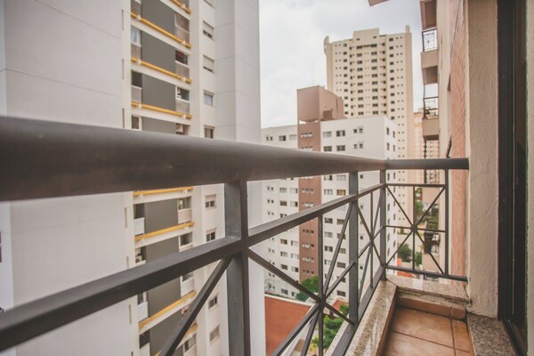 Near From Metro, Airport, Road To The Beach And Ibirapuera Park - São Paulo