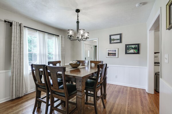 New! Luxury Home W/ Patio & Game Room @ Notre Dame - South Bend