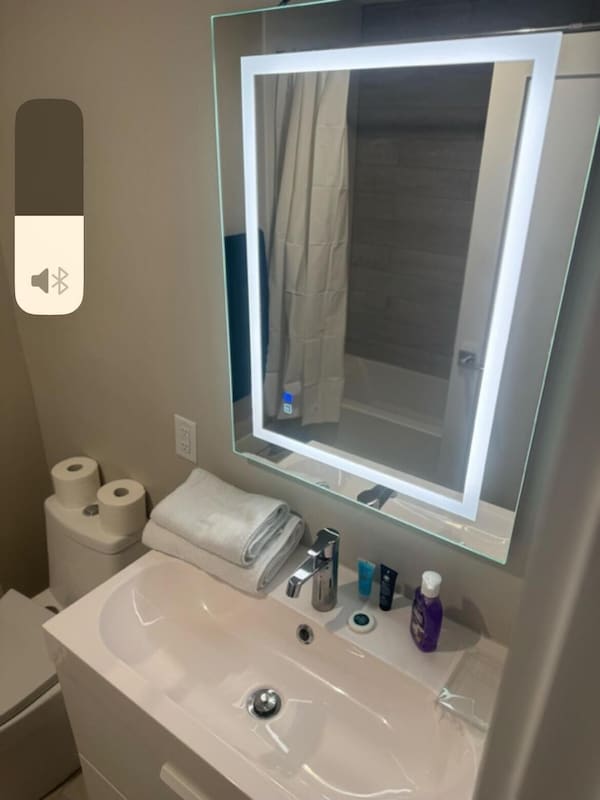Private 1-bedroom Apartment In Wonderful Pratt Street Hartford With Ac, Wifi - West Hartford, CT