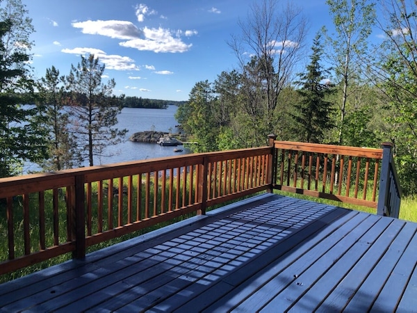 Charming 2-bedroom 2-bath Cabin On Beautiful Bear Island Lake In Babbitt, Mn. - Ely, MN