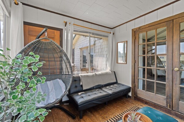 Quinnakeeters' Beach Bungalow, A Spacious 3-bedroom Retreat In Avon, Nc. - Outer Banks, NC