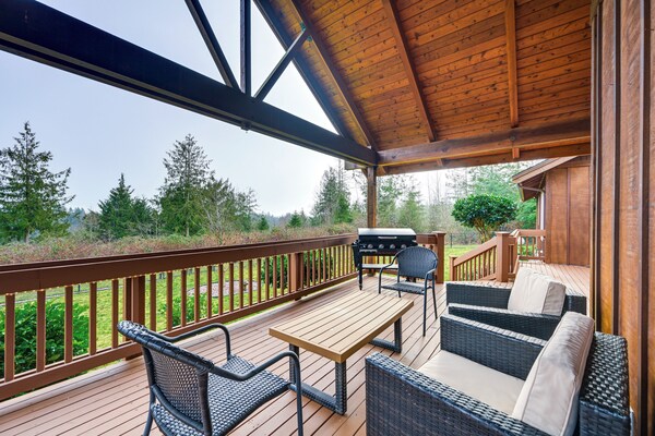 Gorgeous Home W/ Mt Rainier Views: 4 Mi To Poulsbo - Poulsbo, WA