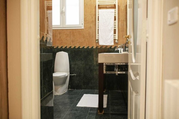 The French House - Tunis