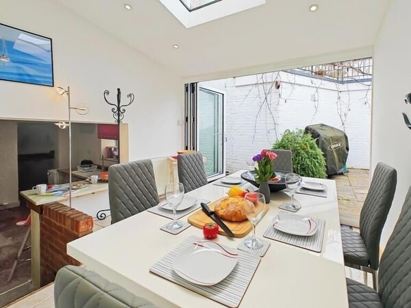 4 Bed Townhouse, Central Cowes - 와이트 섬