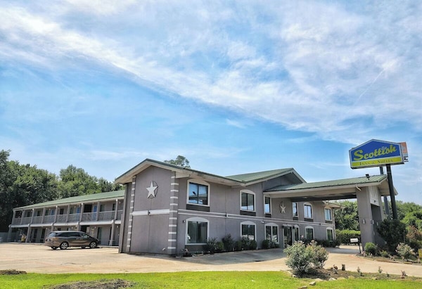 Family-friendly Room W/ Convenient Access To Local Wonders, Free Parking - The Woodlands, TX