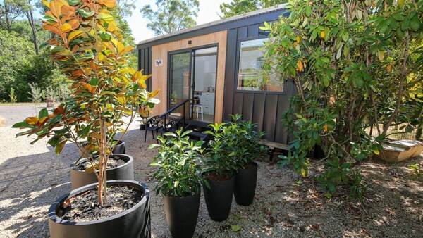 The Rocks - Maple Tiny Home - Bright