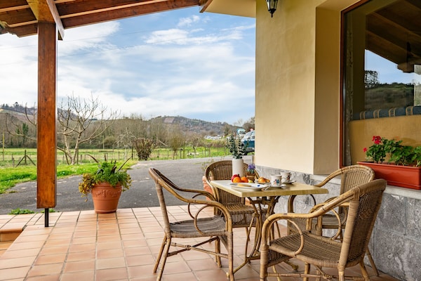Chalet 'Les Cuartes 1' With Mountain View, Private Terrace And Private Garden - Cangas de Onís