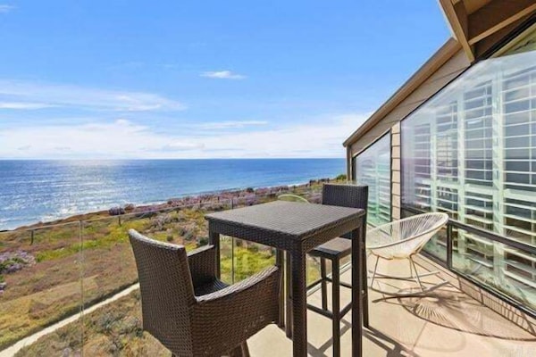 Ocean Views! Solana Beach Resort - 2 Bedroom Condo - Encinitas, CA