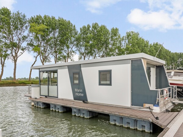 Houseboat With A Terrace And Stunning Views - Nieuwpoort