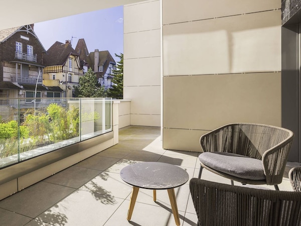 Luxus-5-zimmer-wohnung Im Stadtzentrum Mit Wlan Und Parkplatz - Étaples