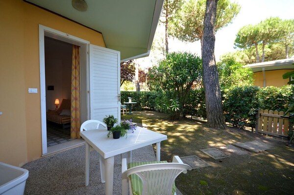 Schönes Und Gemütliches Studio-apartment Mit Außenpool - Bibione