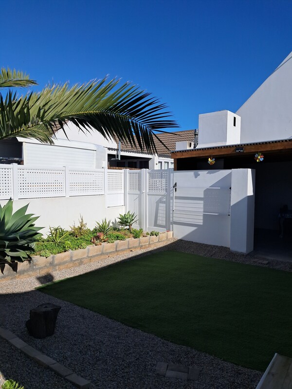 Enjoy The Self - Catering Cottage In St Helana Bay. Golfing, Walks On The Beach. - Saint Helena Bay