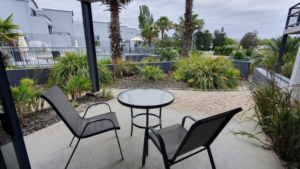 Corrigan's By The Pool - Long Beach