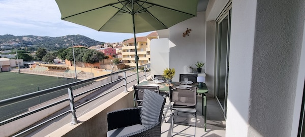 Calvi - Agréable T2 Lumineux Spacieux - Wifi - Près Plage/centre - Parking Privé - Calvi