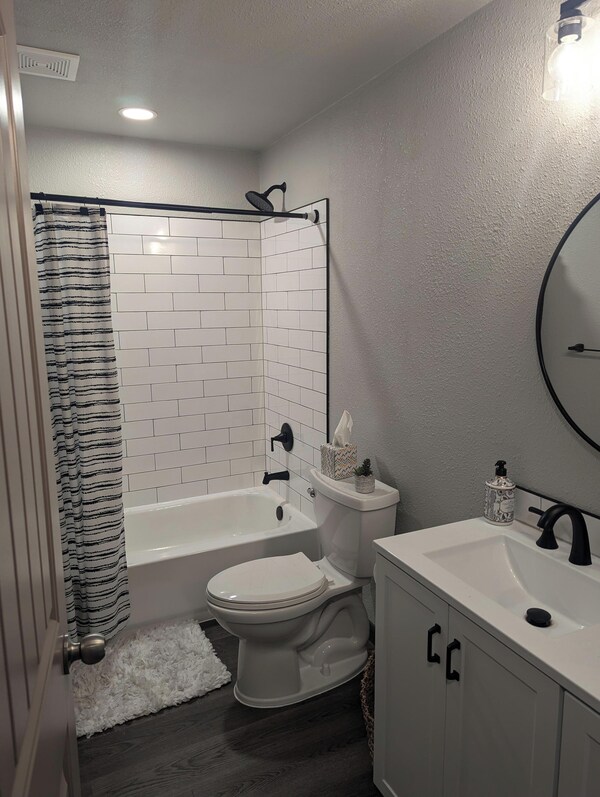 Beautiful Sturgis 4-bedroom Home Close To Downtown Sturgis Motorcycle Rally - Sturgis, SD