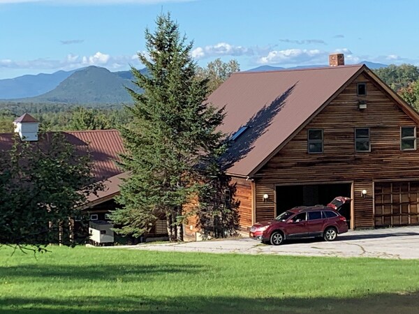 Charming Barn Loft - All Amenities On  60 Acre Farm In The White Mountains Of Nh - Santa's Village, Jefferson