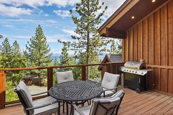 Luxury Mountain Chalet | Deck W/ Bbq & Lake Views - Tahoe City, CA