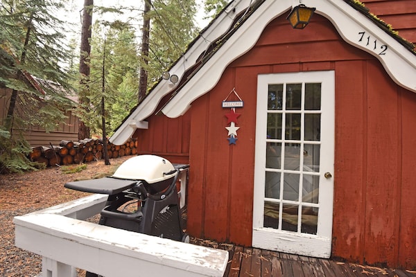 Woodland Chalet | 2 Mi From Beach Access! - Lake Tahoe