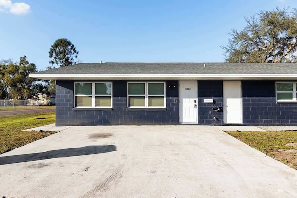 Spacious Zephyrhills Duplex #1 - Zephyrhills, FL
