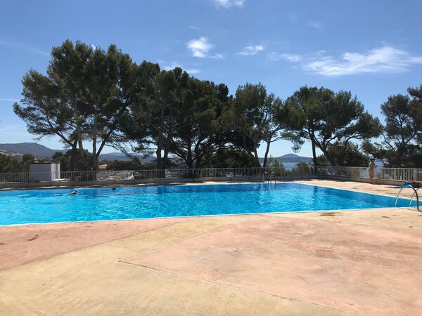 Exceptional Sea View, Air Conditioning, Parking, Private Beaches, Swimming Pools And Marina. - Bandol