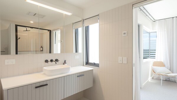 Salt At East - Luxury Living - Port Fairy