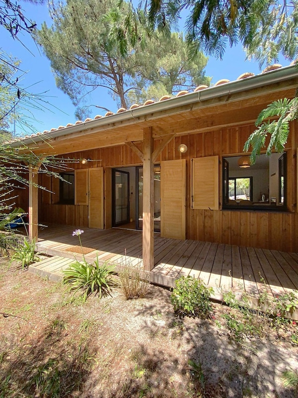 Proche Du Lac Magnifique Cottage Avec Piscine Privée Pour 7 Personnes - Lacanau