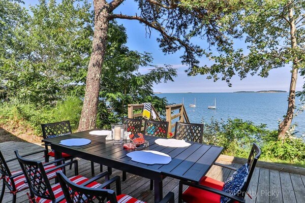 South Cottage: 2285-h  Waterfront, Six Bedrooms, Free Boating Bonus! - Chatham, MA