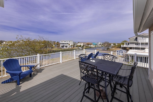 New! Celtic Sands - 5 Br ,Bay, Dock, Easy Beach Access - Sandbridge Beach, VA