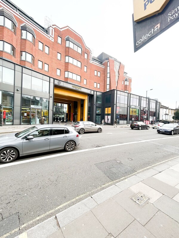 Hammersmith 2 Bed Flat Thames River - Kingston upon Thames