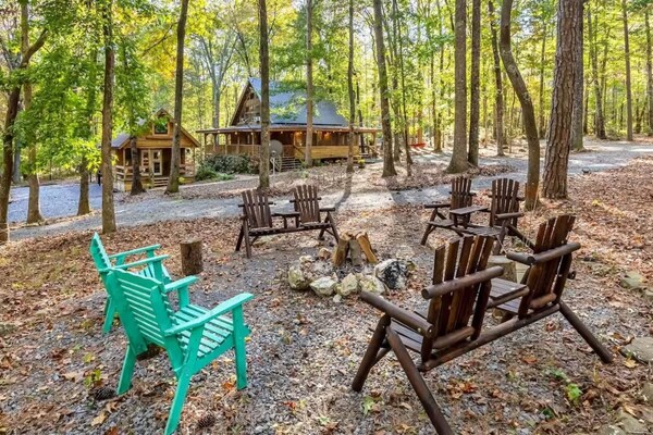 Canopy Woods - 2 Beautiful Homes With A Hot Tub - Mentone, AL