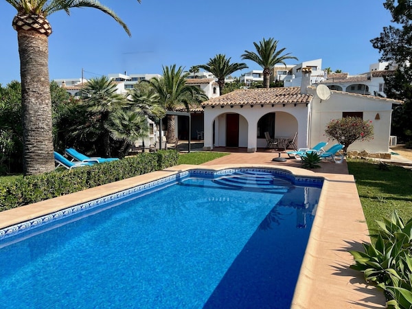 La Casita | Ideal Villa For Small Families | 2 Double Bedrooms | Private Pool - Jávea