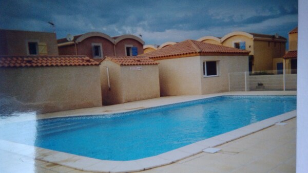 Vacation Home For 3 Pers. Nrh, Pool In Complex, Terrace With Conservatory. - Gruissan