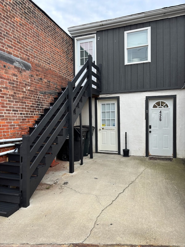 Cozy 1bdr Apt In Vibrant Downtown Geneva - Geneva, NY