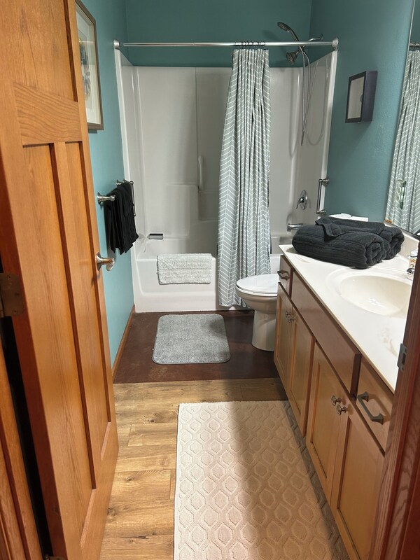 Charming 1-bedroom Apartment On The Mississippi Backwaters. Close To Everything. - La Crosse, WI