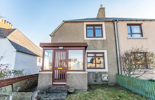 Seaside Escape: Charming 2- Bed In Thurso - Thurso