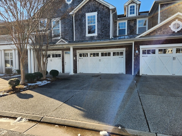 Rendezvous At The Bay, Resort Condo In Charming Cape Charles. Relaxation Awaits - Cape Charles, VA